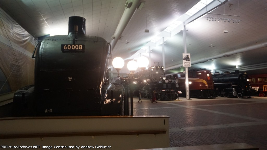 USAX 101, PRR 4890, UP 4017 + BR 60008